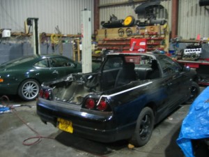 R33 Skyline Ute – Build Threads